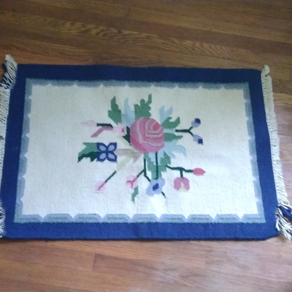 Accents | Beautiful Vintage Handwoven Wool Rug In Excellent Condition ...